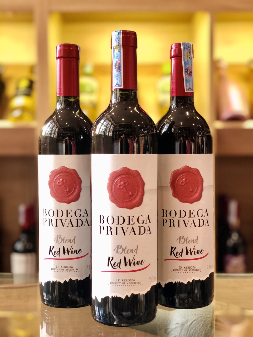 Đồ dùng phòng tắm cao cấp: Review về chai rượu vang Bodega Privada Blend